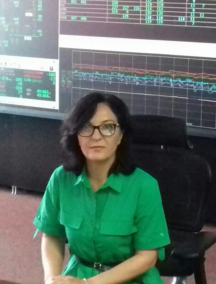 Povești de succes. Daniela Georgescu, singura doamnă dispecer șef tură ...