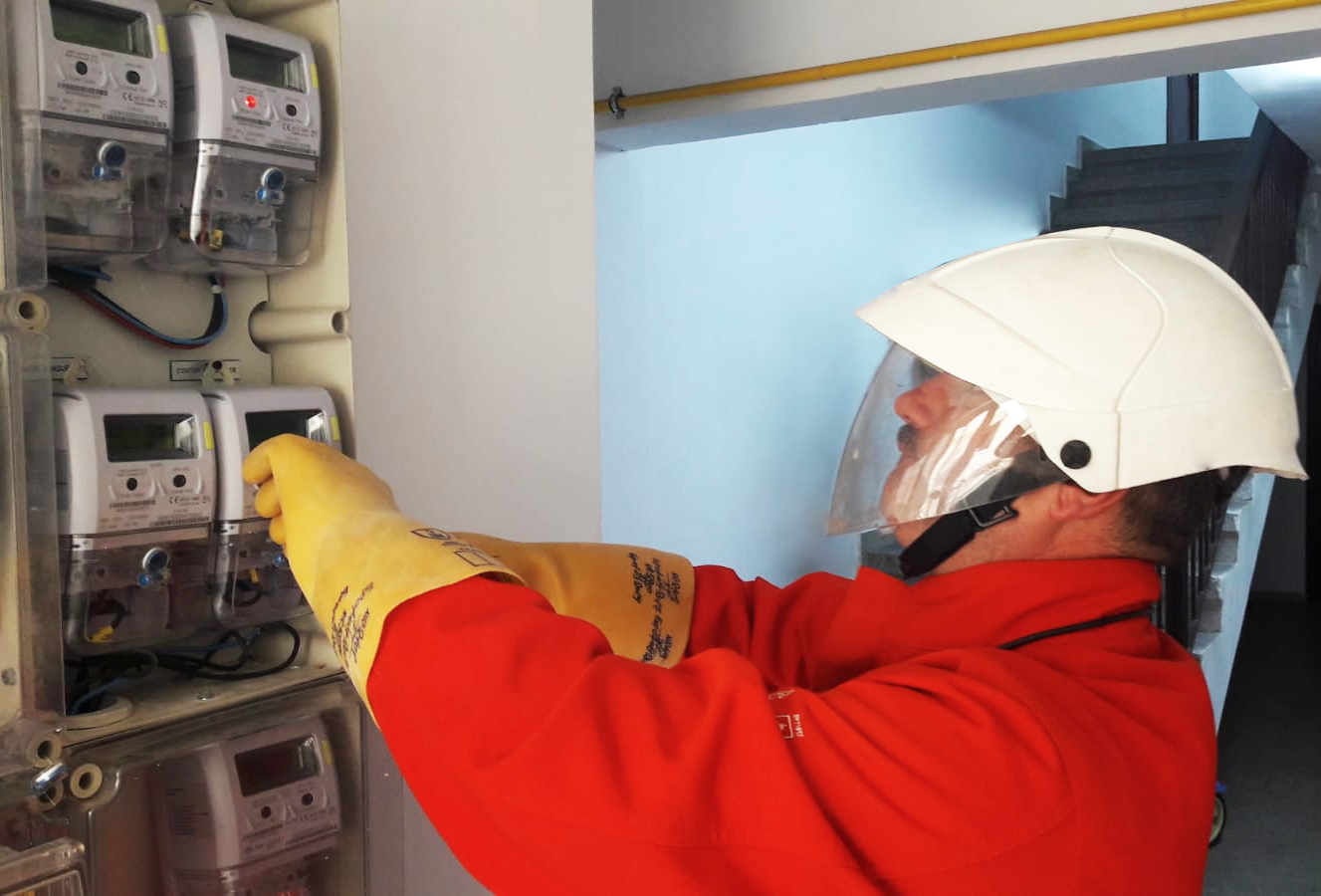 Delgaz Grid va monta 10 000 de contoare inteligente în Iaşi • InvesTenergy