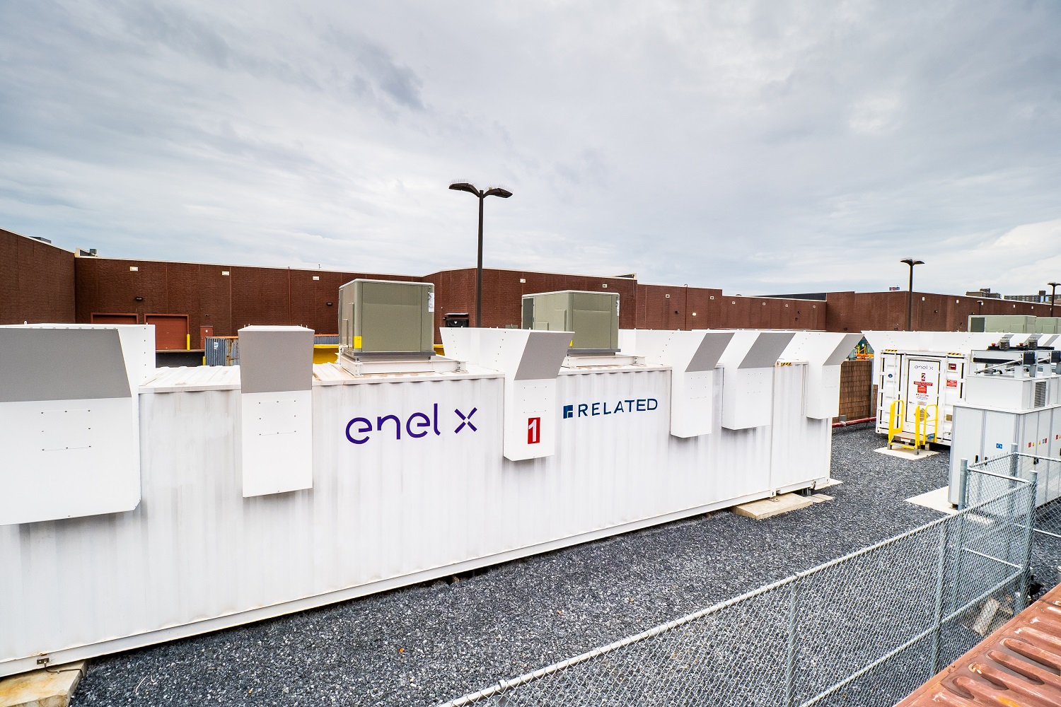 Cel mai mare sistem de stocare a energiei din New York City, instalat ...