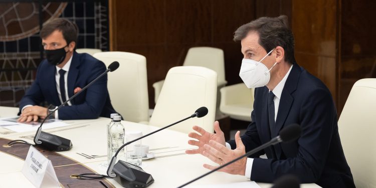 Investitorii de la EDPR s-au întânit cu premierul Ciucă. Au anunțat ...