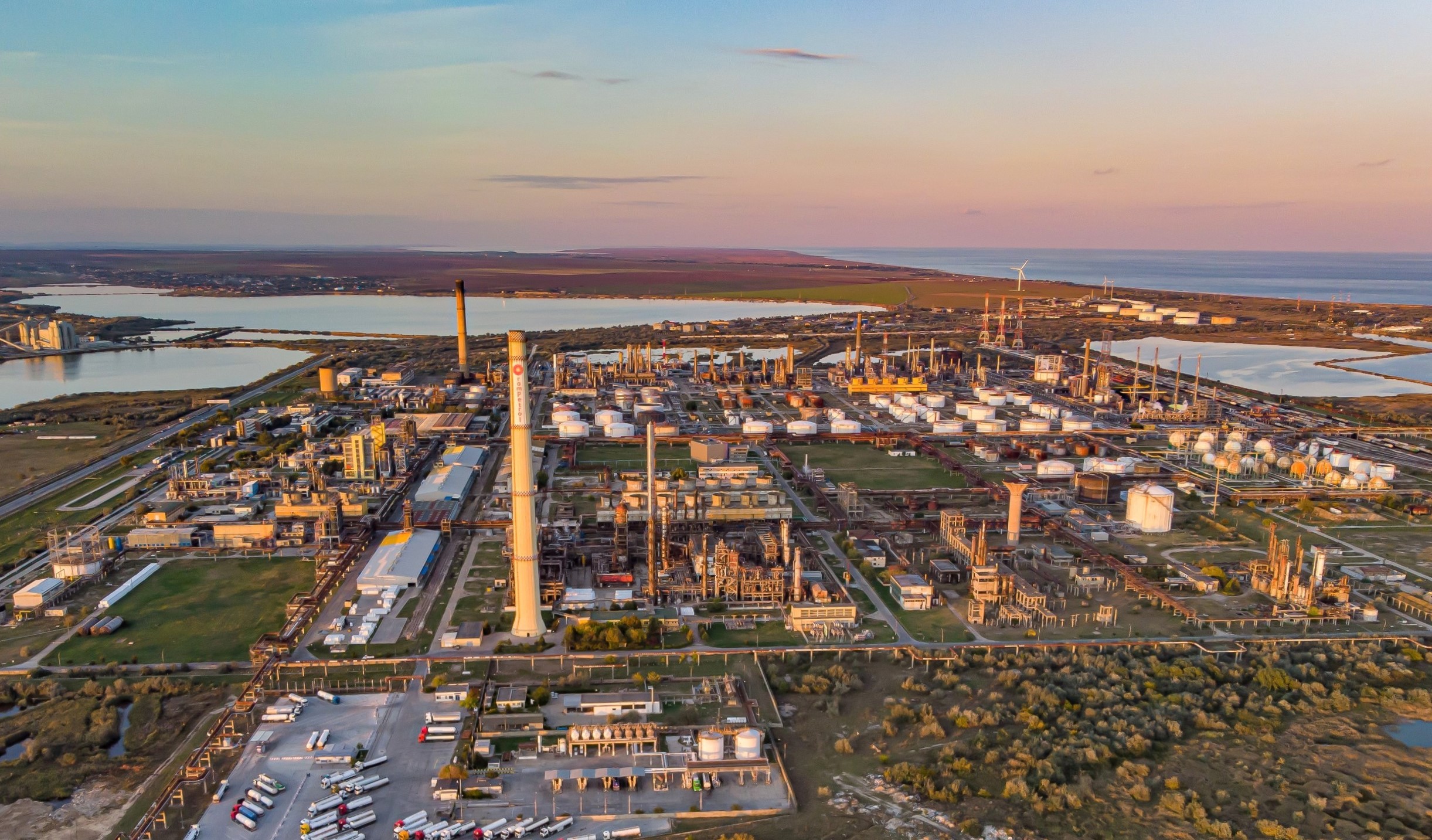 Rompetrol Rafinare, la 9 luni: Cifră de afaceri brută consolidată de 4 ...