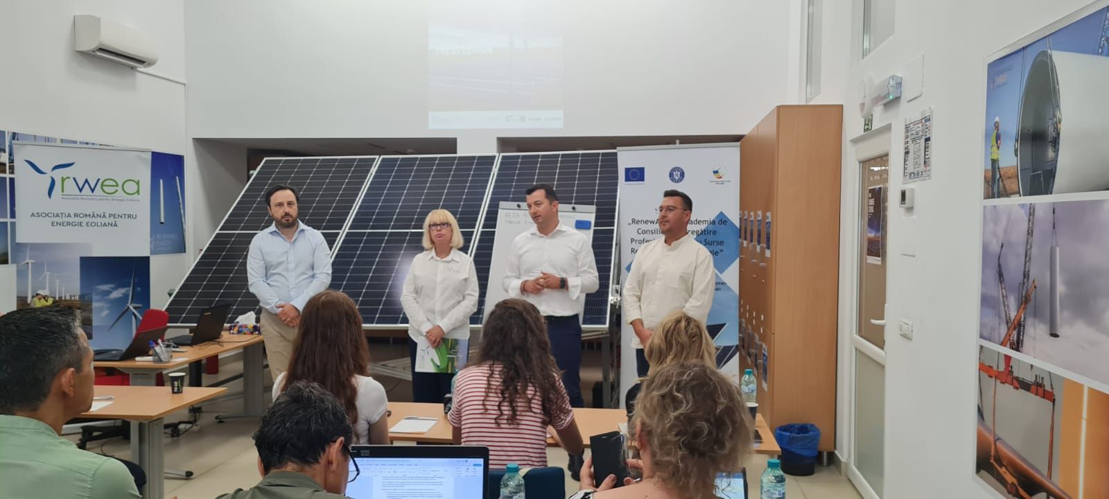 Sebastian Enache, RenewAcad, la Școala de vară pentru jurnaliști: Peste ...