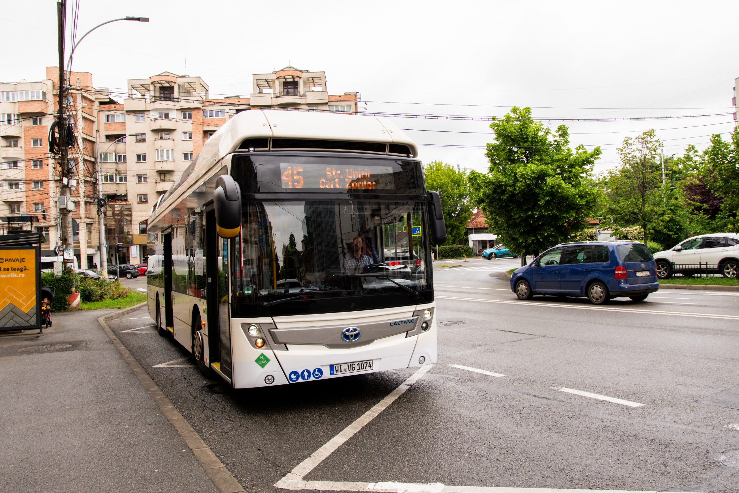 România, în turneu de promovare. Un autobuz cu hidrogen a fost testat ...